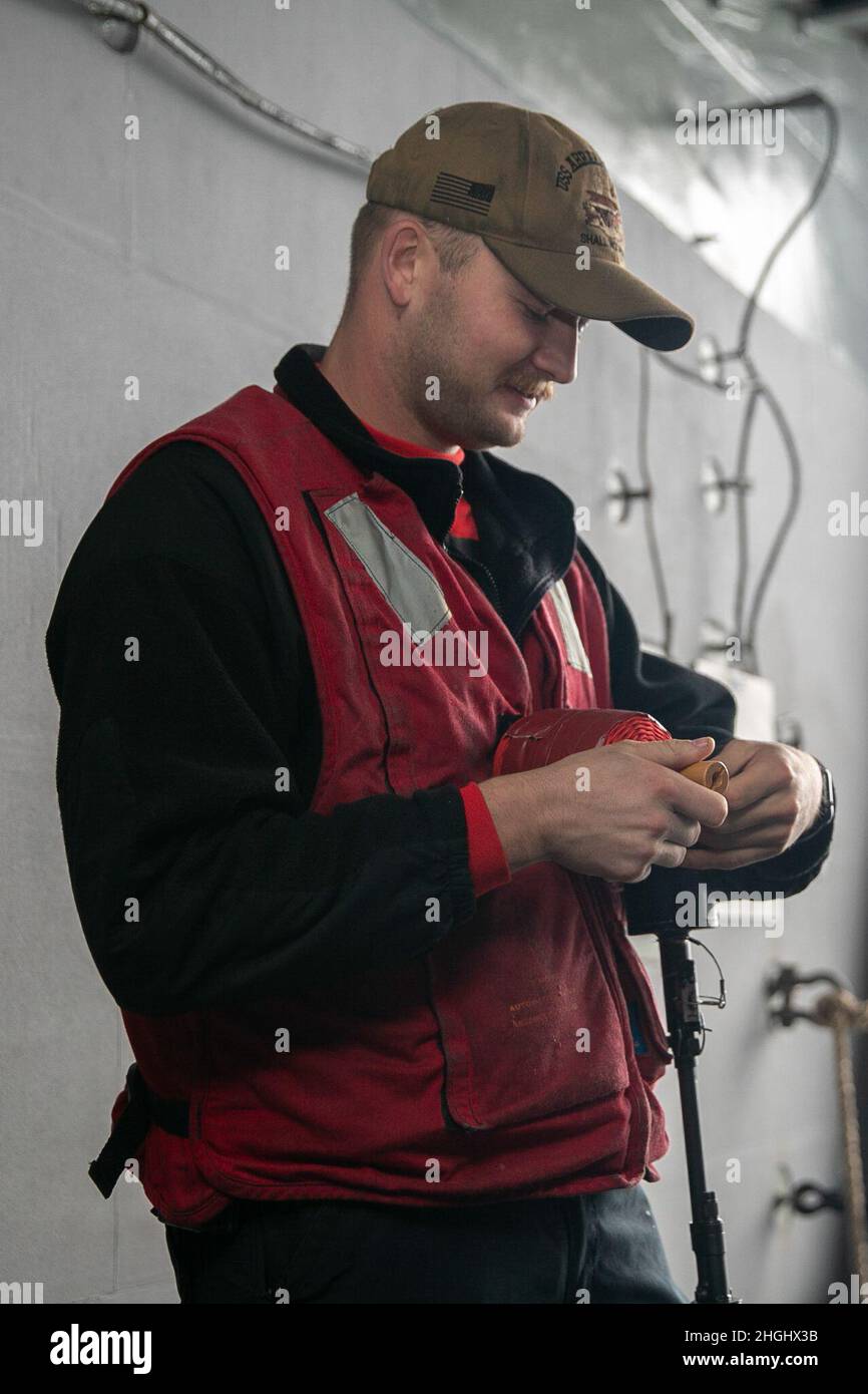 PACIFIC OCEAN (Aug. 9, 2021) Gunner’s Mate 3rd Class Taylor Green, from ...