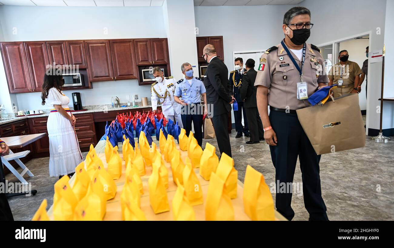 Inter-American Defense College Leadership greeted Ecuadorian ...