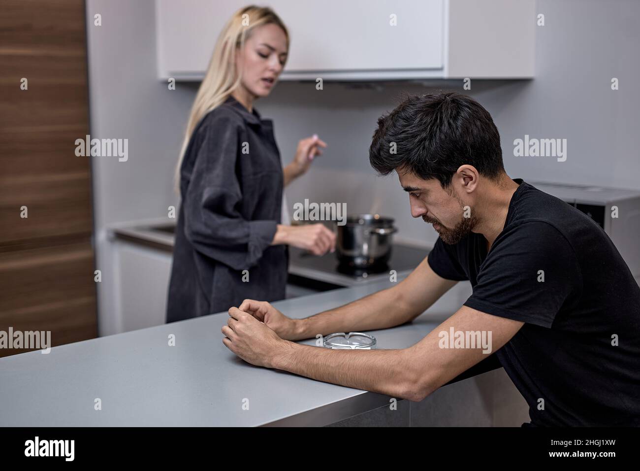 Portrait unhappy young couple who hi-res stock photography and images ...