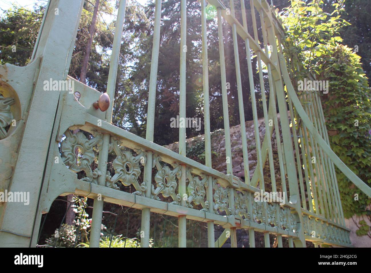 metallic rail (france Stock Photo - Alamy