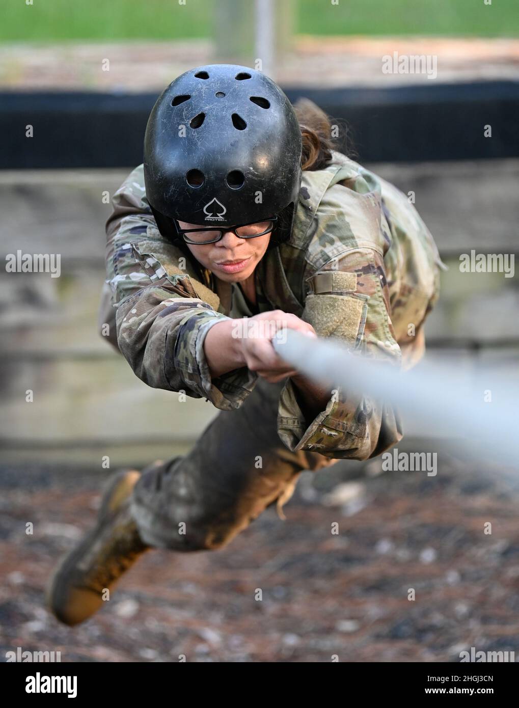 A Soldier assigned to the U.S. Army John F. Kennedy Special Warfare ...