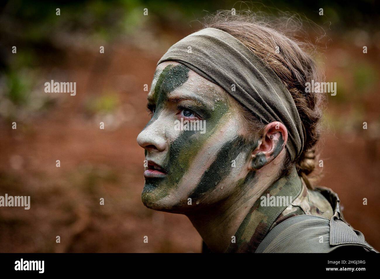 A U.S. Army Jungle School Student patrols during their Culminating ...