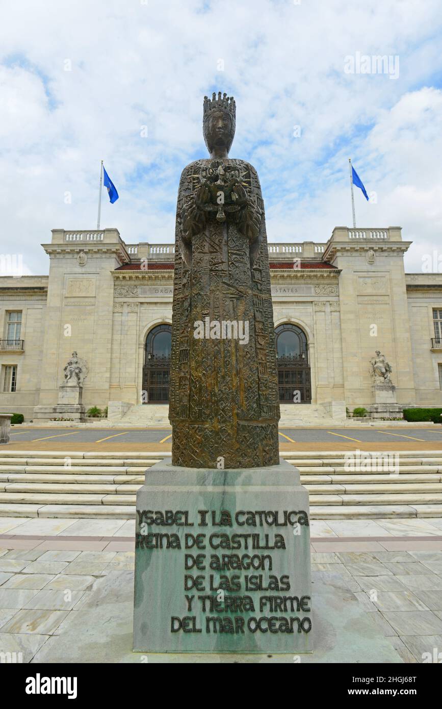 Queen Isabella (Isabella I of Castile) statue in front of OAS ...