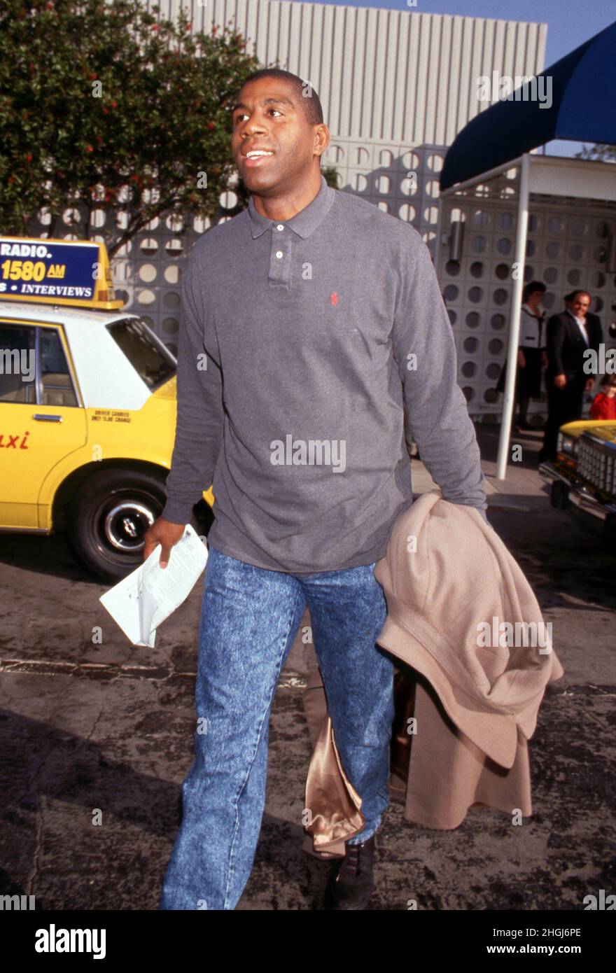 Magic johnson 1980s hi-res stock photography and images - Alamy