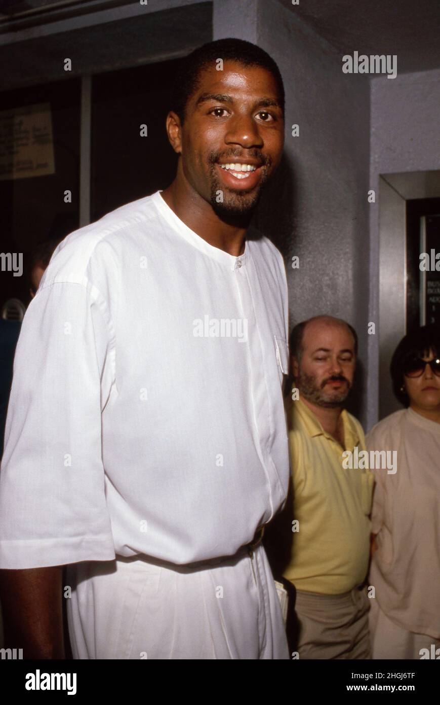 Magic johnson 1980s hi-res stock photography and images - Alamy