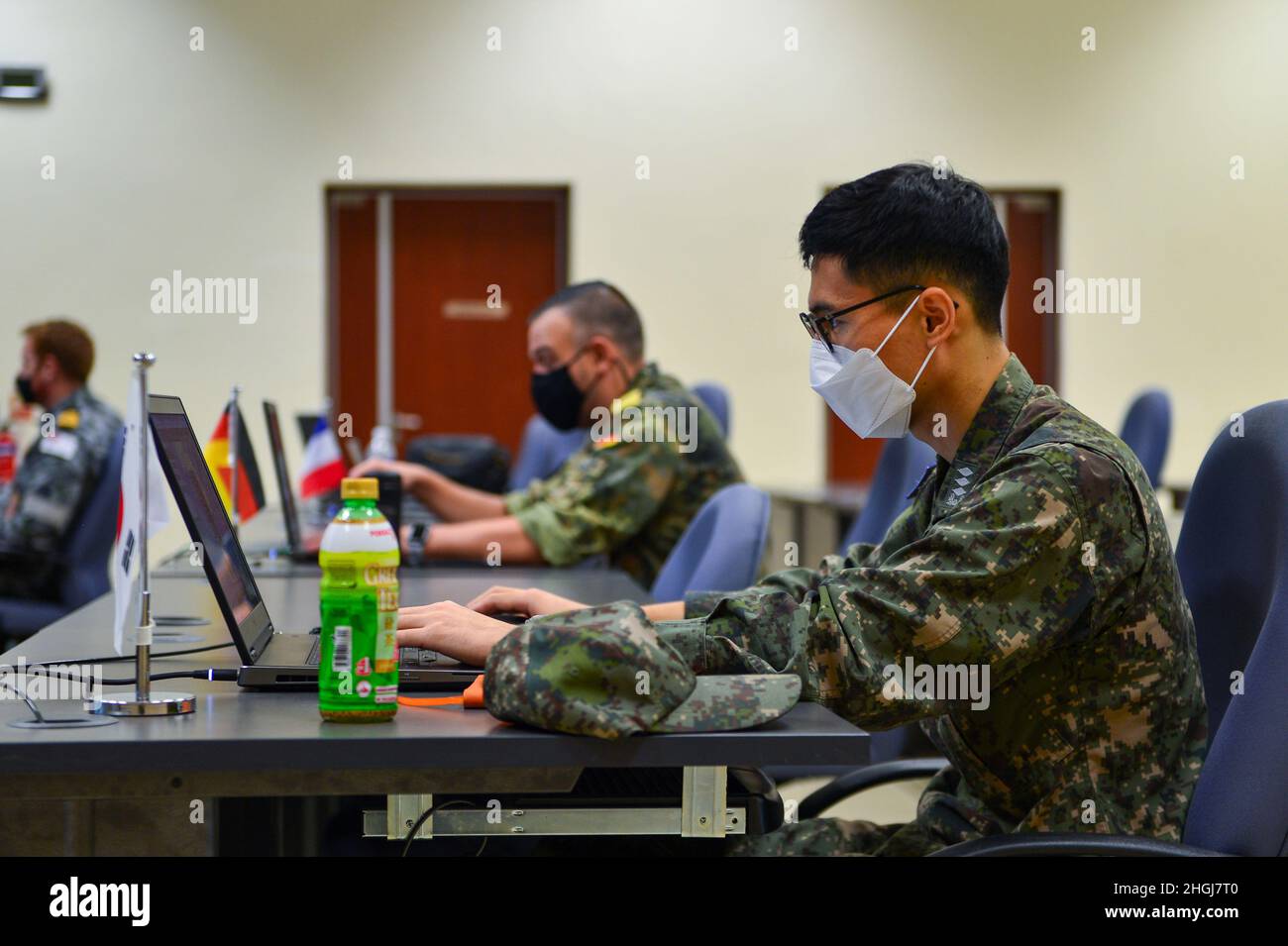 210814-N-HG389-0010 SINGAPORE (Aug. 14, 2021) - Officers from Republic ...