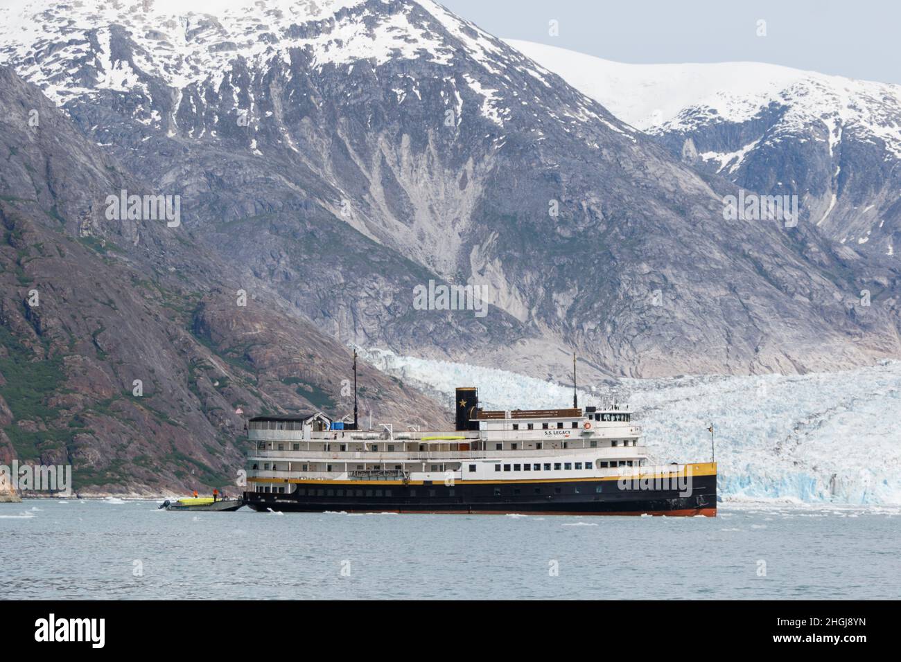 Lake district public transport hi-res stock photography and images - Alamy