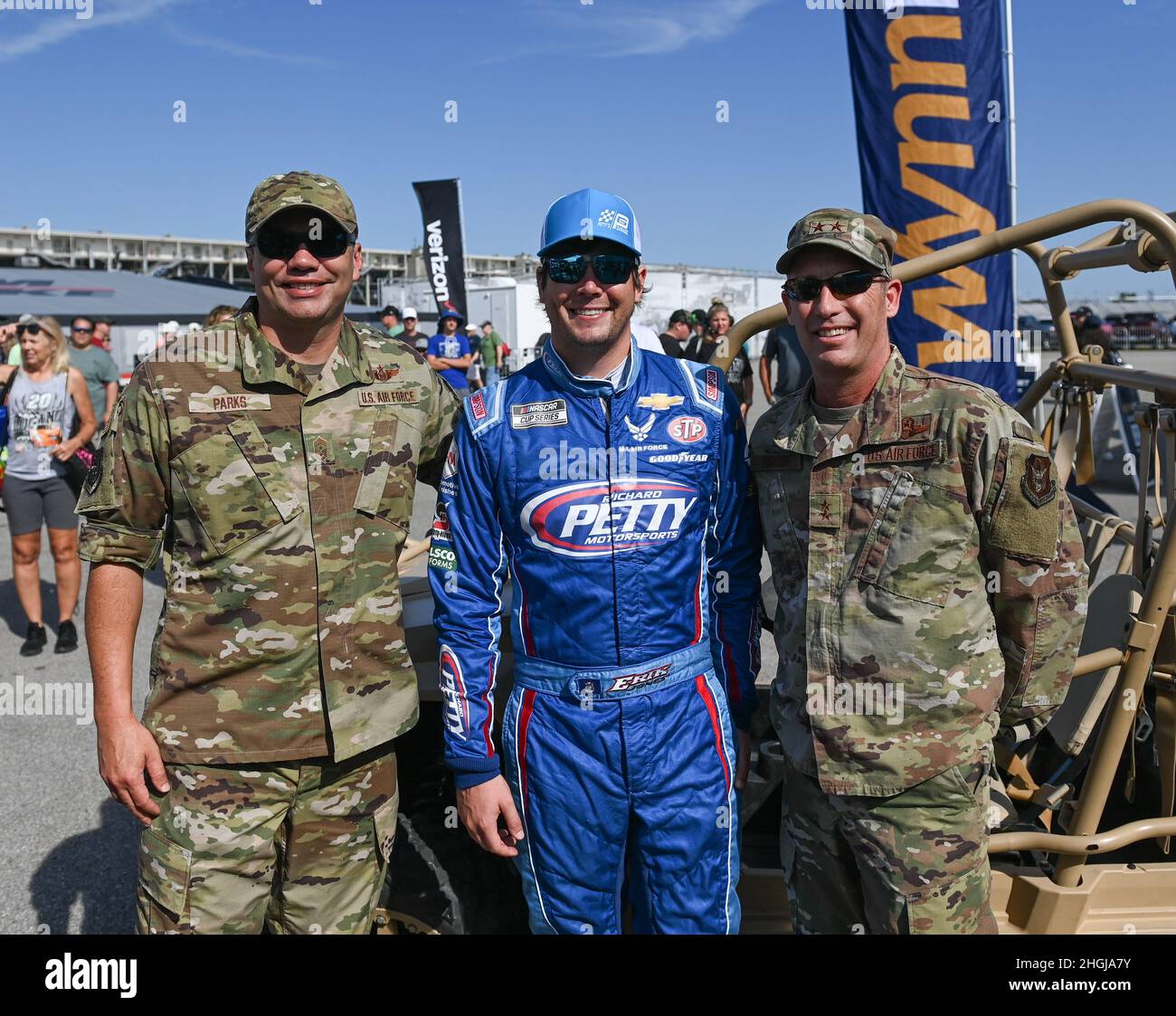 (From left) U.S. Air Force Chief Master Sgt. Nathan Parks, command ...