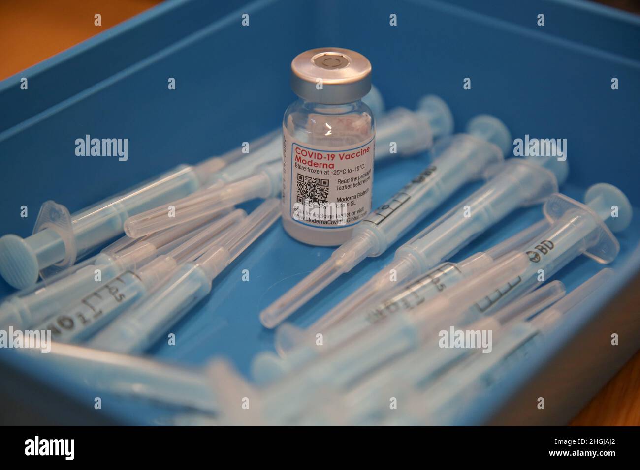 Number syringes hi-res stock photography and images - Alamy