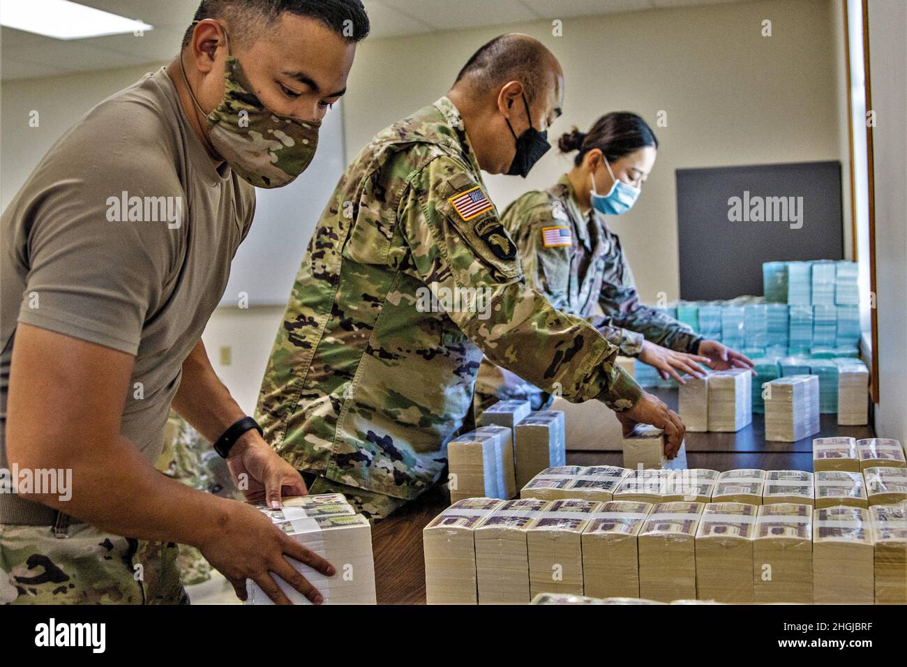 326th financial management support center hi-res stock photography and ...