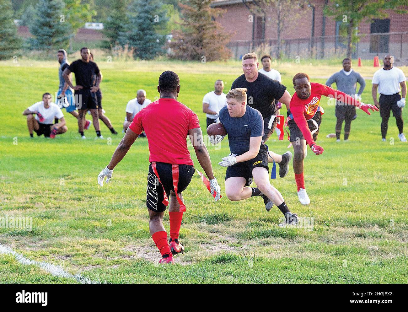 Football player catching pass hi-res stock photography and images - Alamy