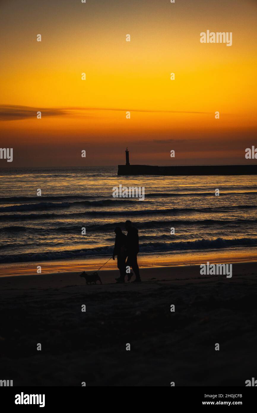Lovely beach scene hi-res stock photography and images - Alamy