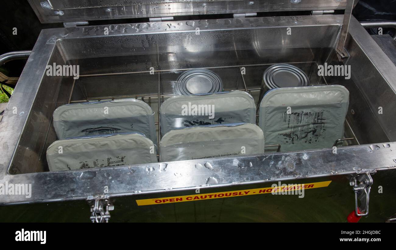 Tray ration heater hi-res stock photography and images - Alamy