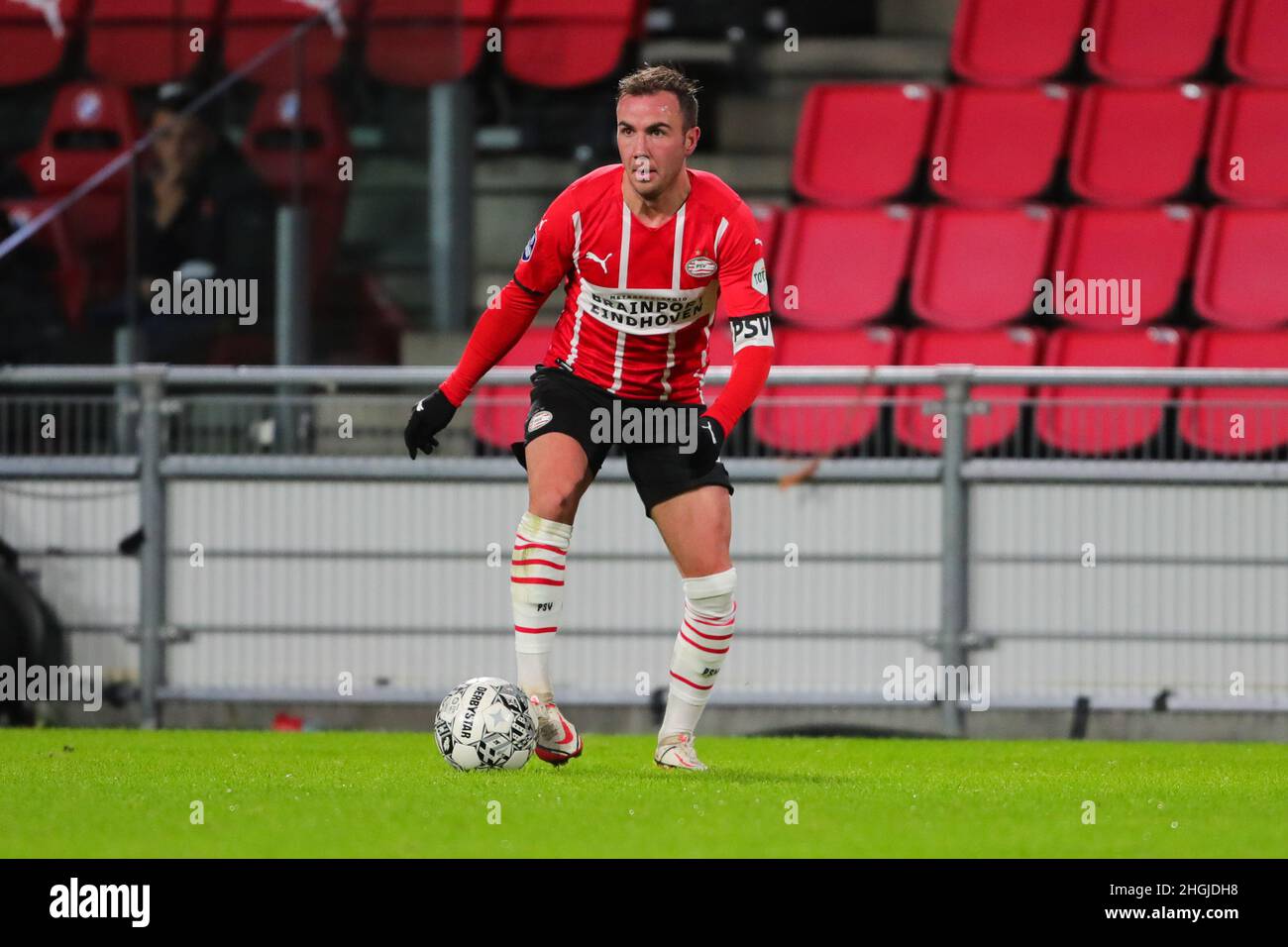 EINDHOVEN, NETHERLANDS - JANUARY 20: Mario Gotze of PSV Eindhoven ...