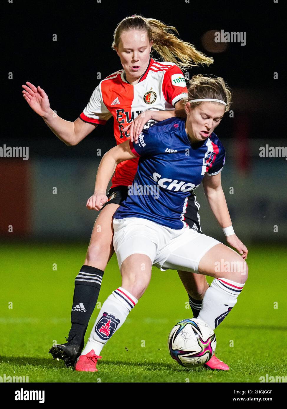 Rotterdam - Robine de Ridder of Feyenoord V1, Sanne Koopman of VV ...