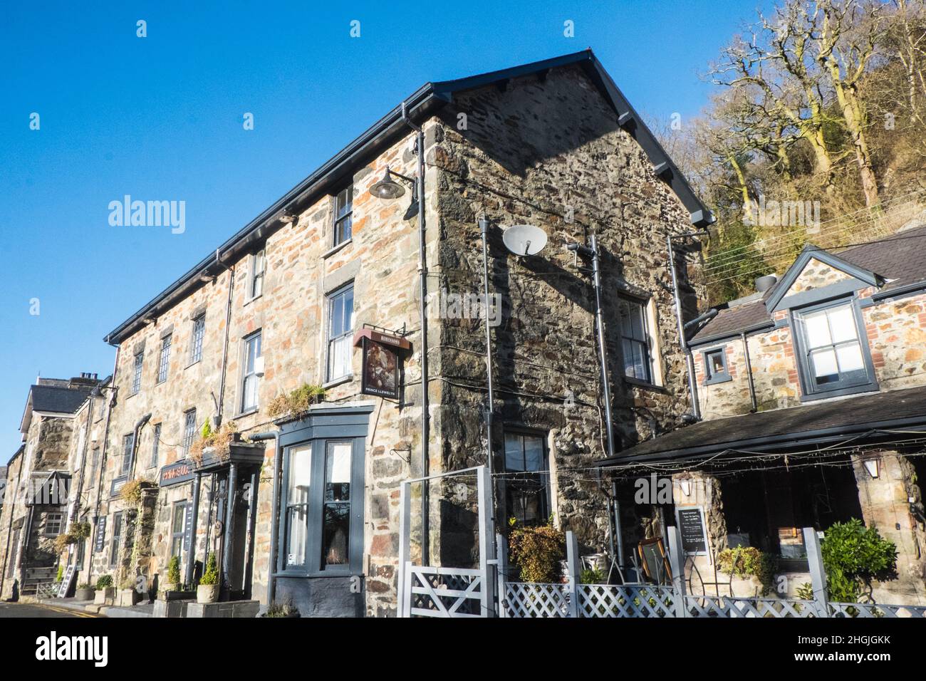 Prince Llewelyn,pub,hotel,Housing,property,buildings,in,Beddgelert,an ...