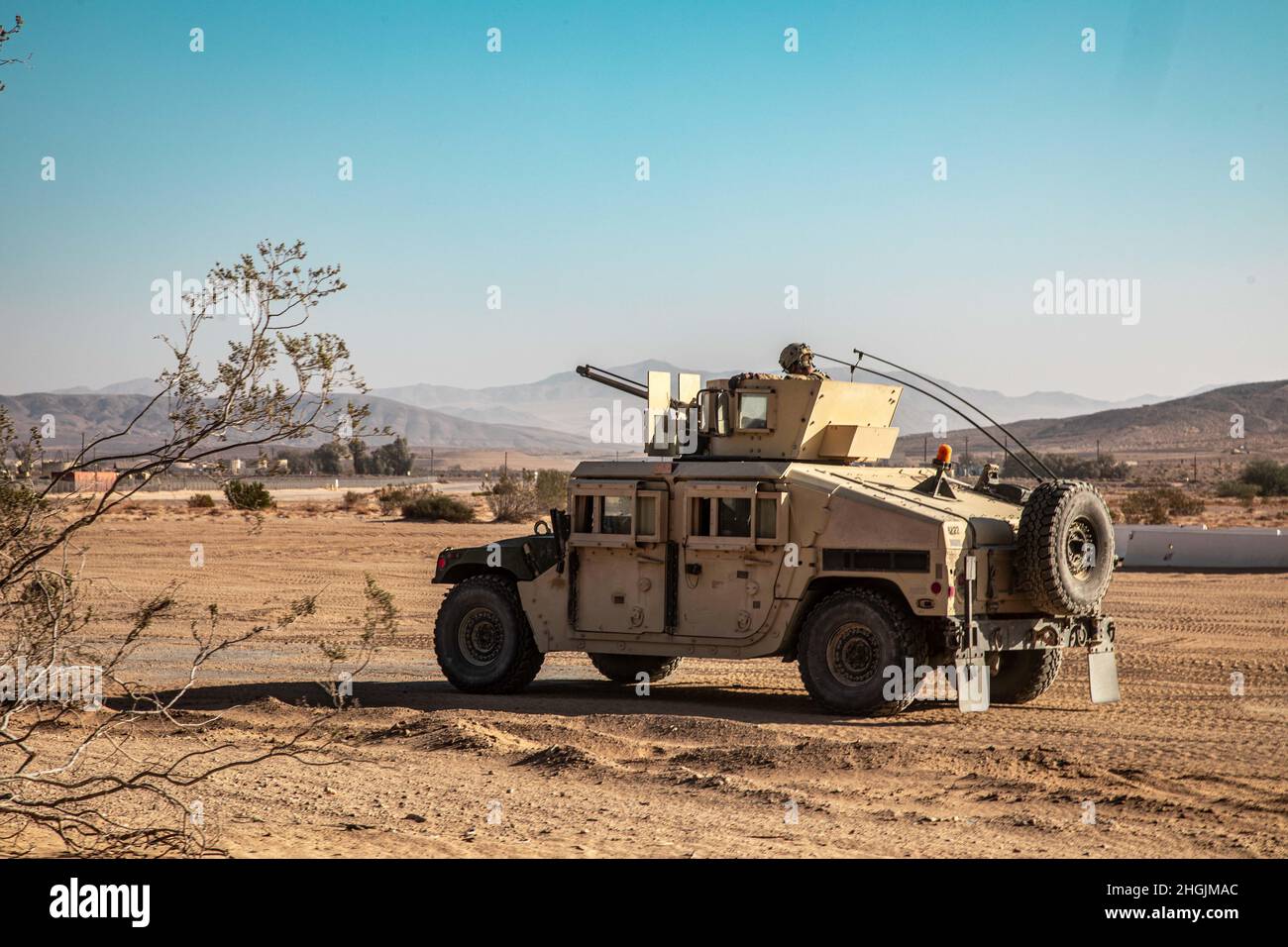 U.S. Army Soldiers assigned to 275TH Combat Sustainment Support ...