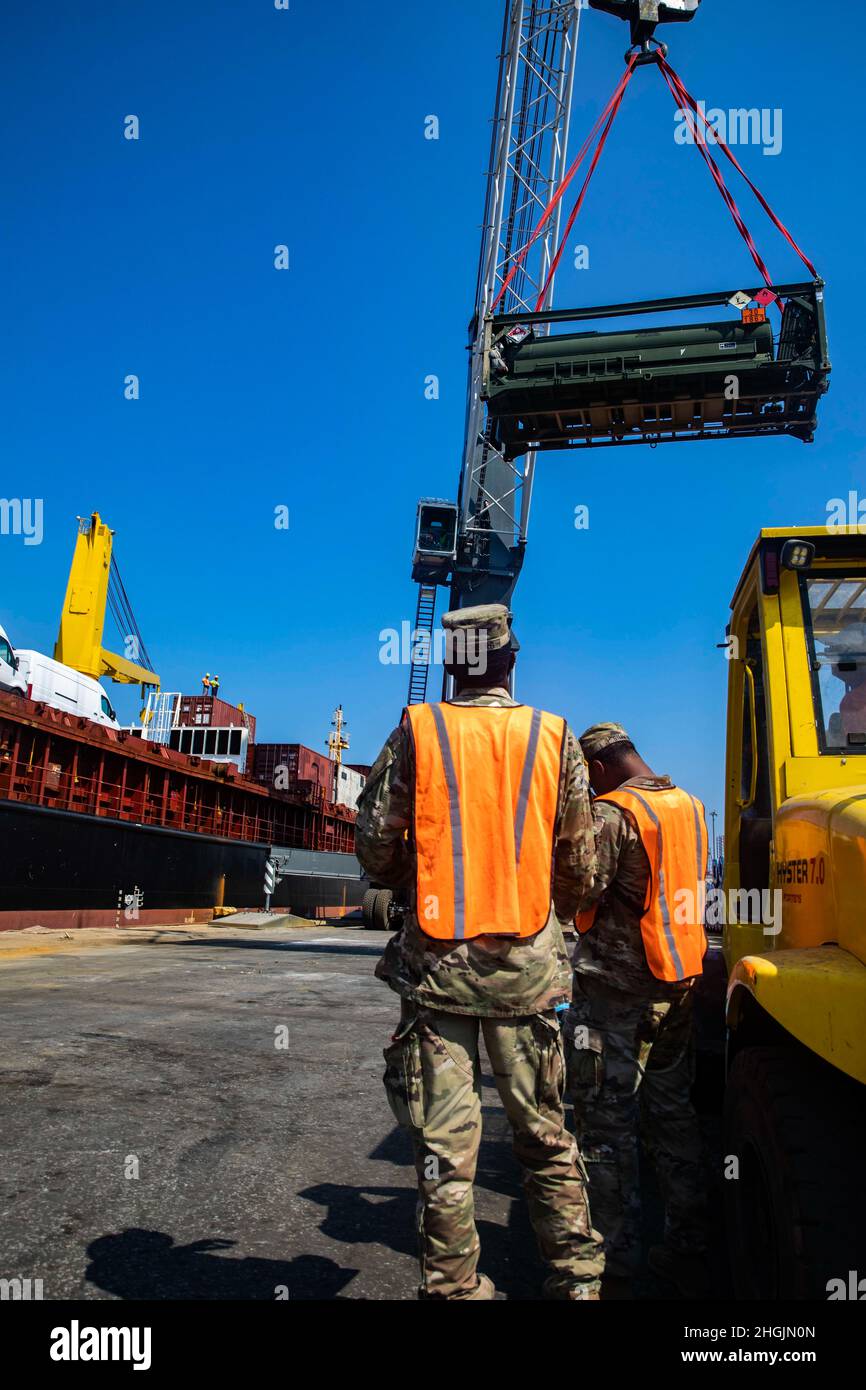 U.S. Army Pfc. GQuan Richburg (left) and Staff Sgt. Jalyn Simmons ...