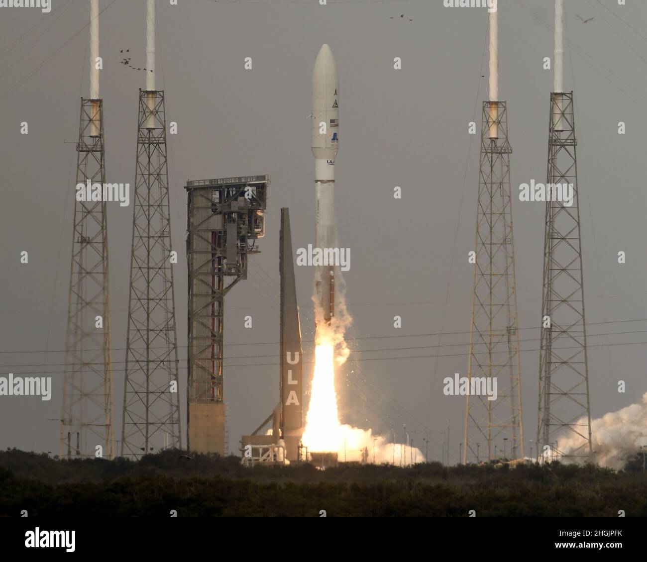 Cape Canaveral, USA. 21st Jan, 2022. United Launch Alliance launches ...