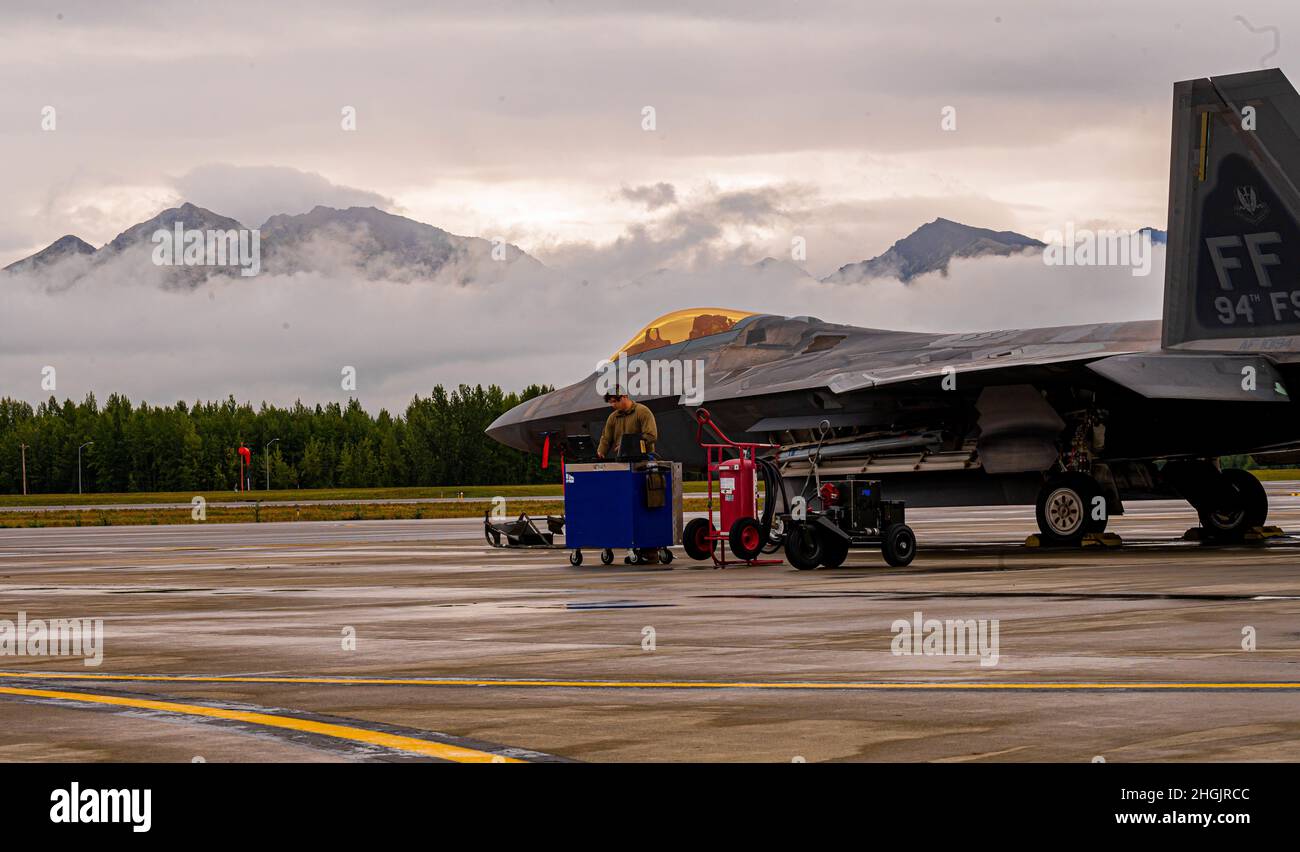 U.S. Air Force Staff Sgt. Alex Poorman, 94th Fighter Squadron, F-22 ...
