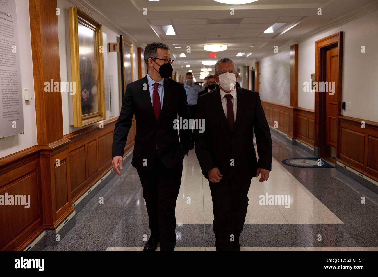 Dr colin h kahl hi-res stock photography and images - Alamy