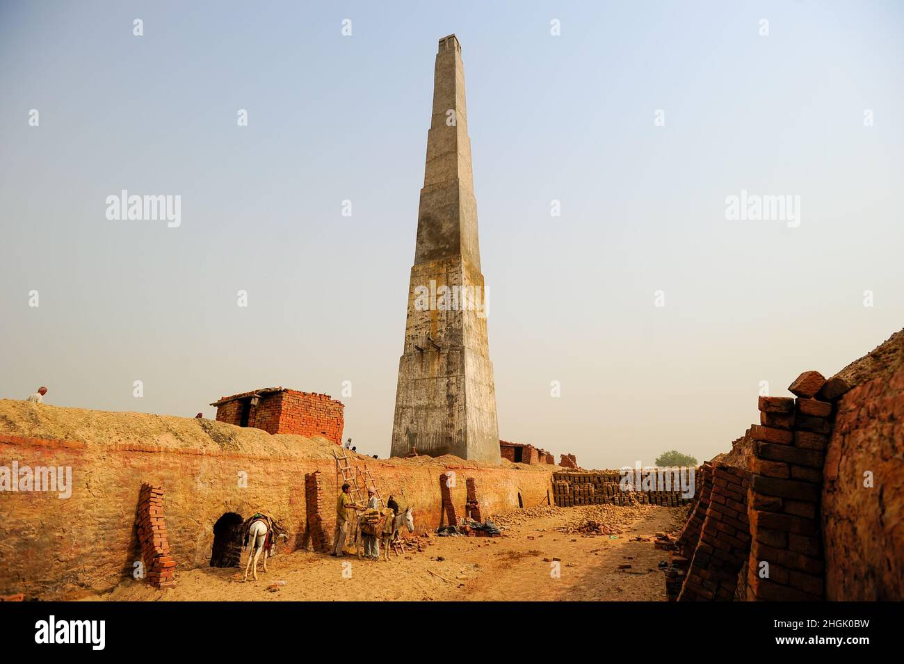 the brick kiln area of India, outside of Delhi Stock Photo - Alamy