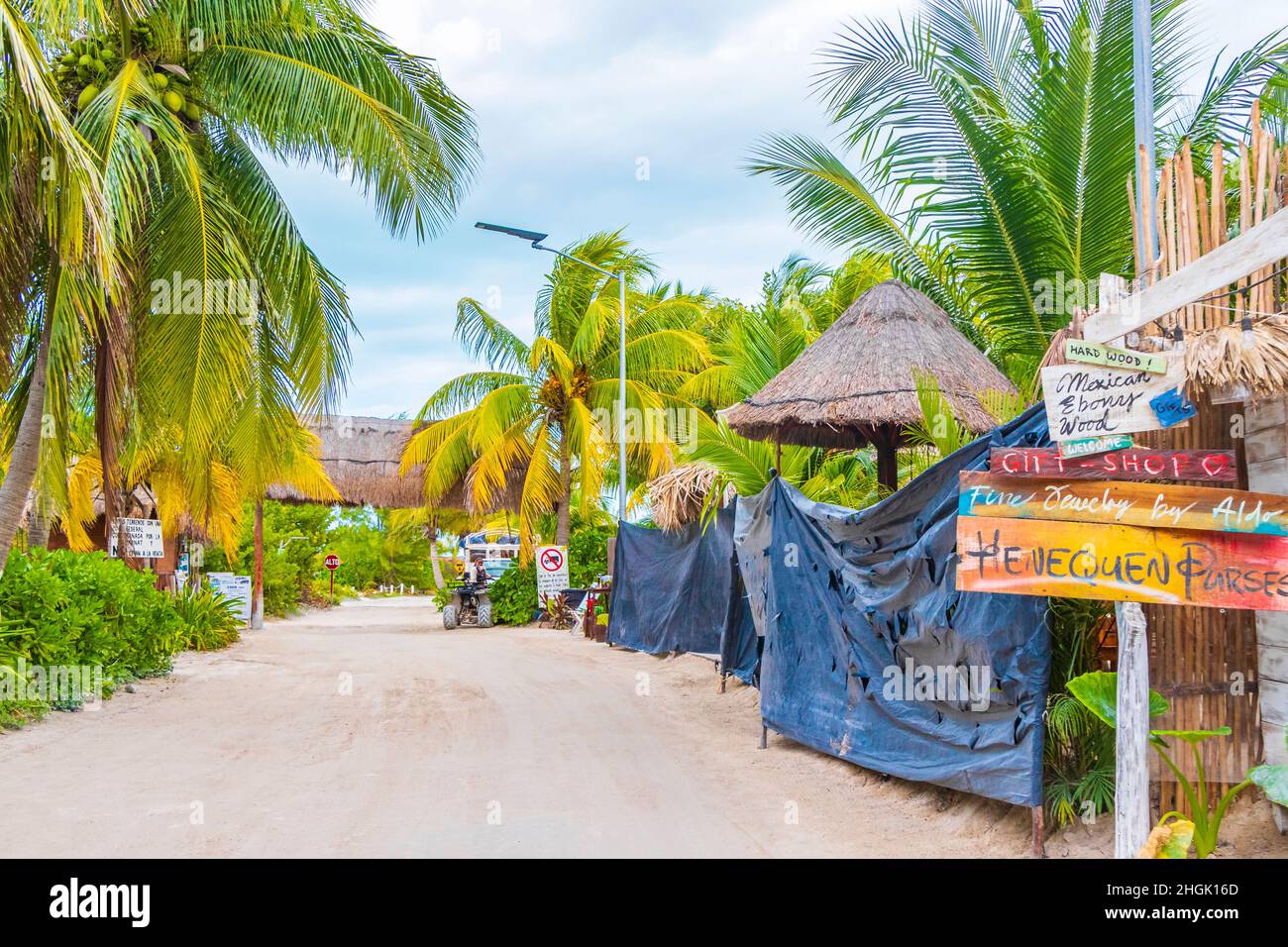 Muddy pond mexico hi-res stock photography and images - Alamy