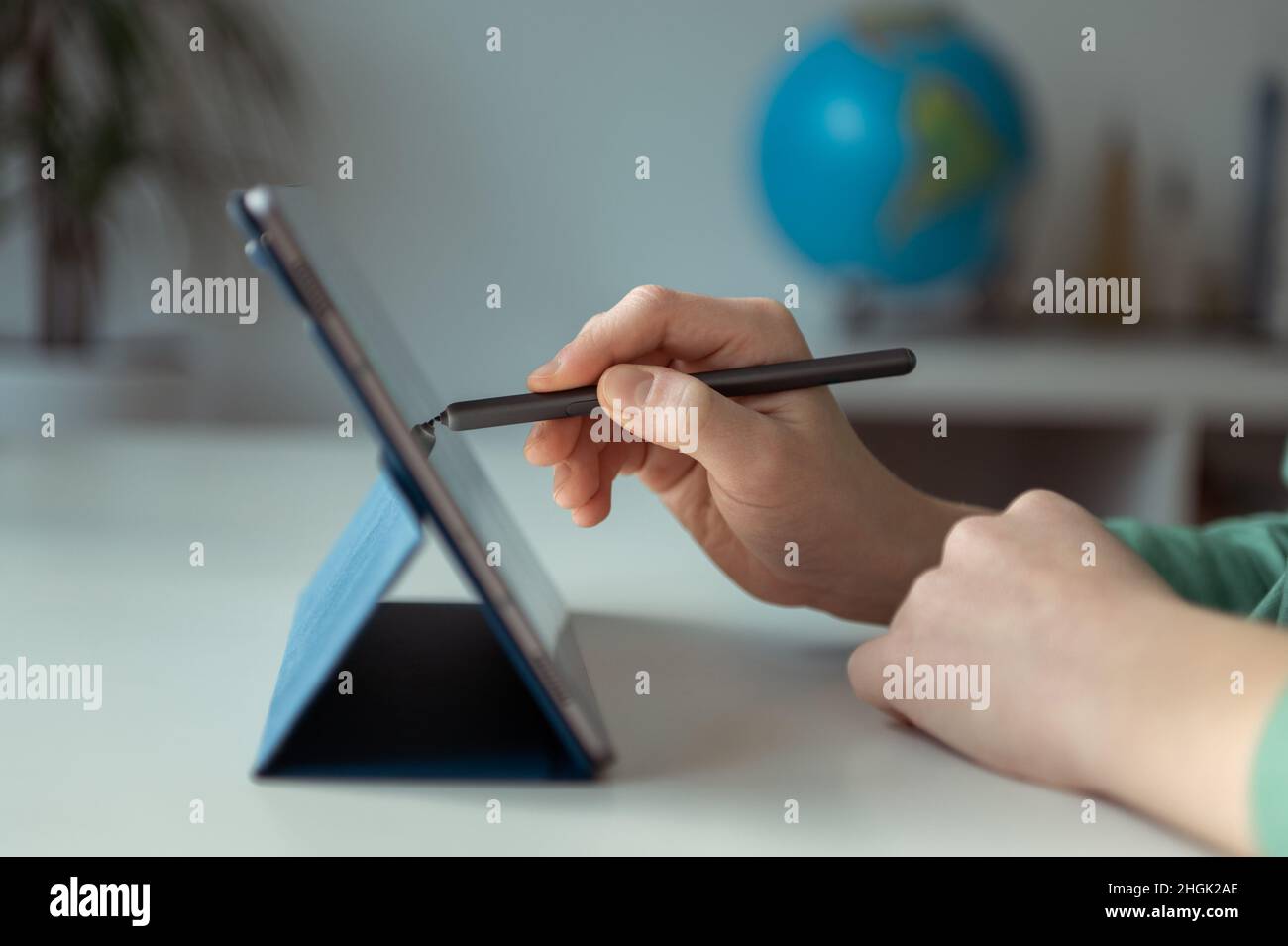 Close up on finger tapping hi-res stock photography and images - Alamy