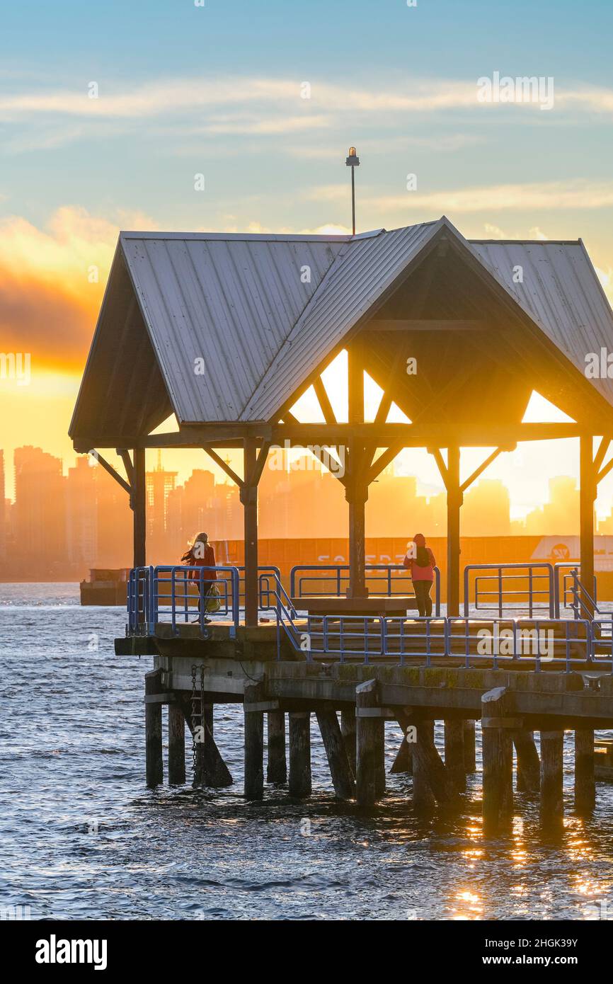 Pier at sunset, Waterfront Park, North Vancouver, British Columbia ...
