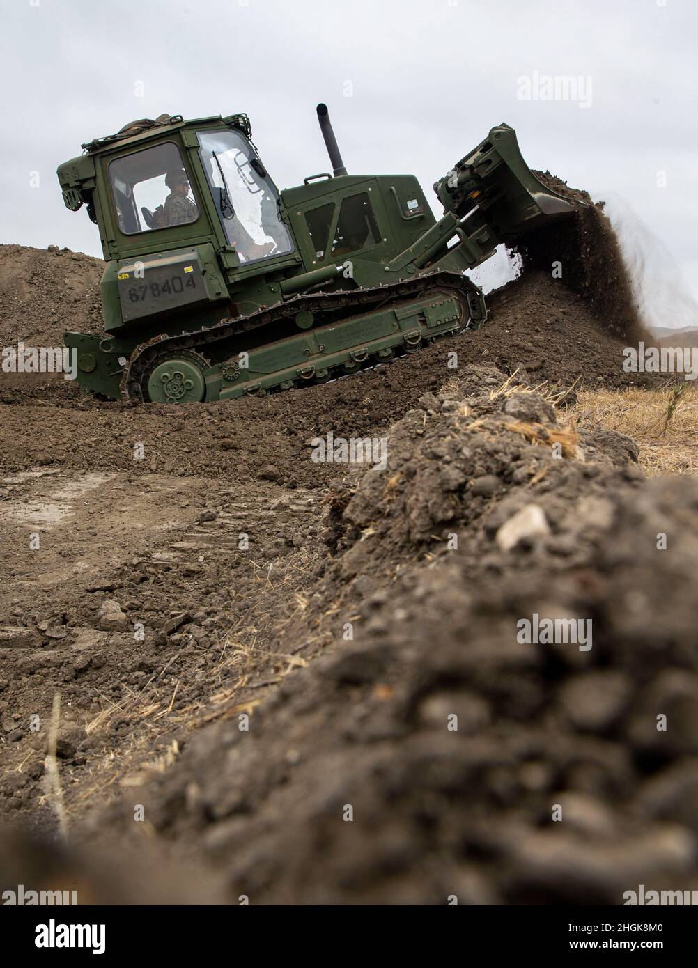 A medium crawler tractor with 1st Combat Engineer Battalion, 1st Marine ...