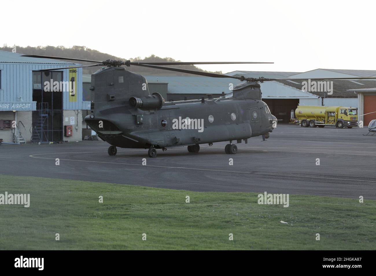 Chinook low level training hi-res stock photography and images - Alamy