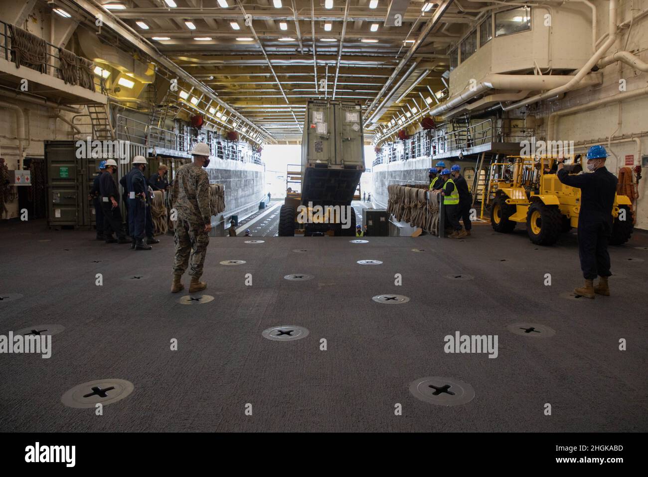 U.S. Marines assigned to combat cargo with Special Purpose Marine Air ...
