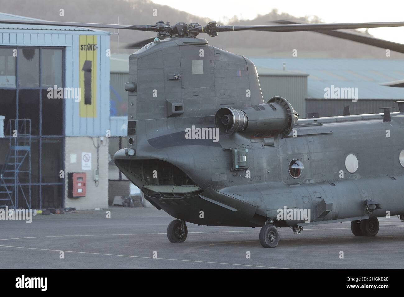 ROYAL AIR FORCE CHINOOK OVER GLOUCESTERSHIRE AIRPORT Stock Photo - Alamy
