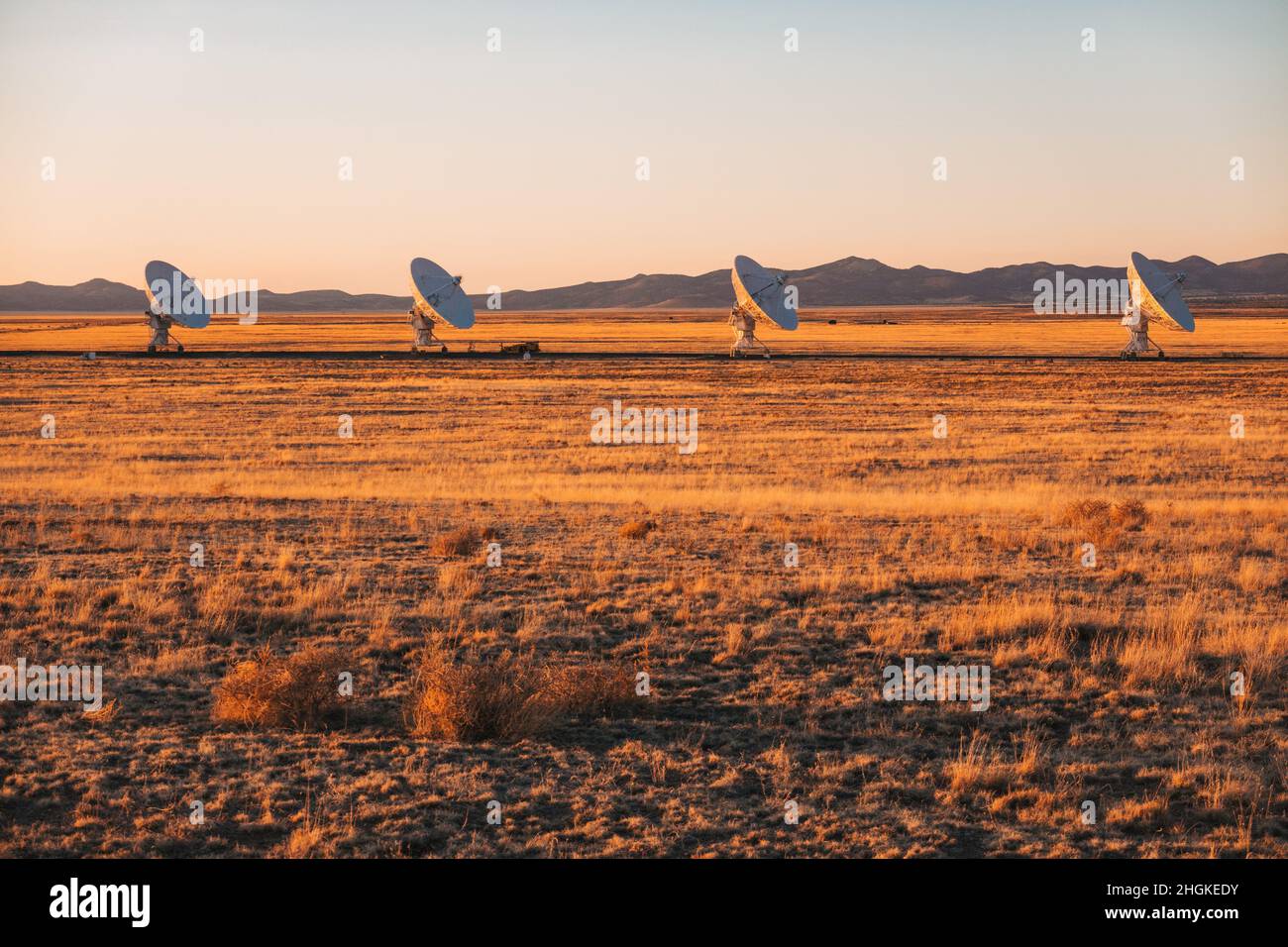 Satellite dish observatory telescope hi-res stock photography and ...