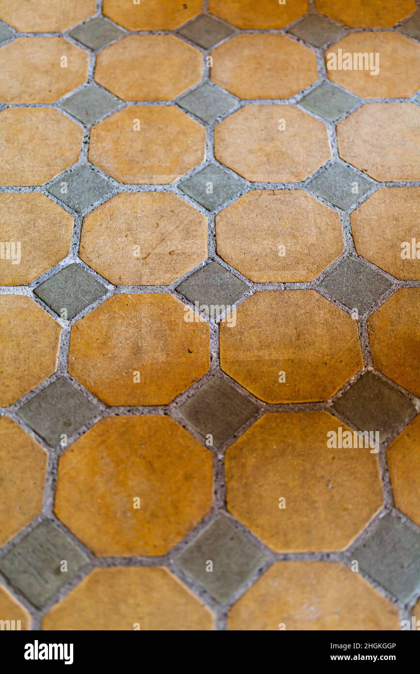 Antique Stone Tile Floor Pattern Stock Photo - Alamy
