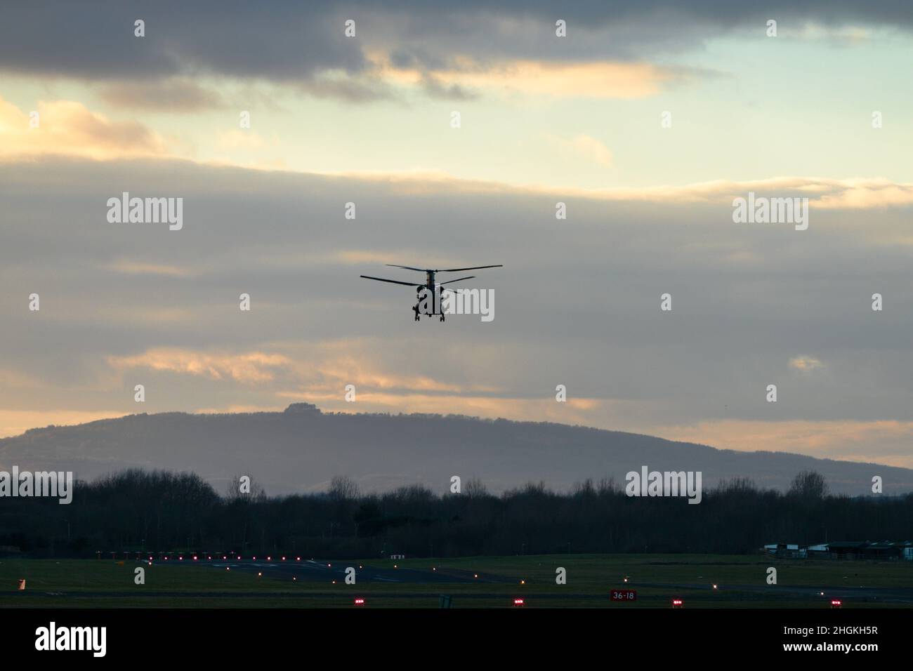 Chinook low level training hi-res stock photography and images - Alamy