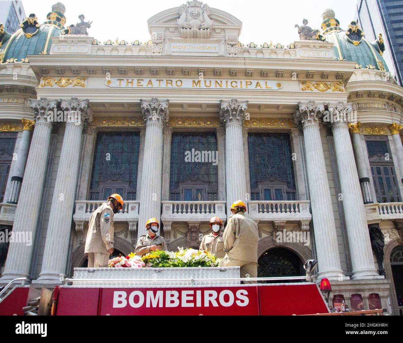 Rio de Janeiro, Brazil. 21st Jan, 2022. (INT) Funeral of late Brazilian ...