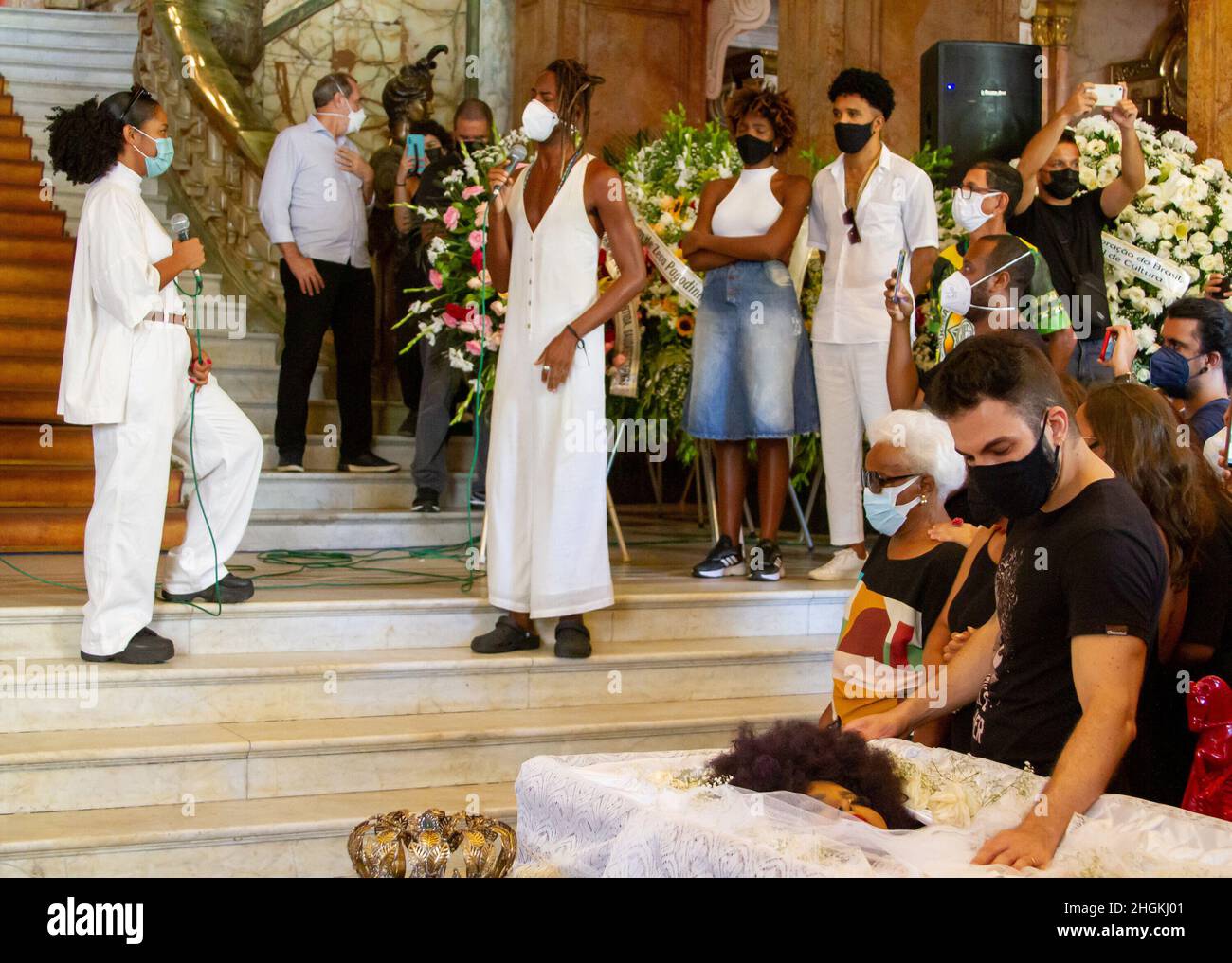 Rio de Janeiro, Brazil. 21st Jan, 2022. (INT) Funeral of late Brazilian ...
