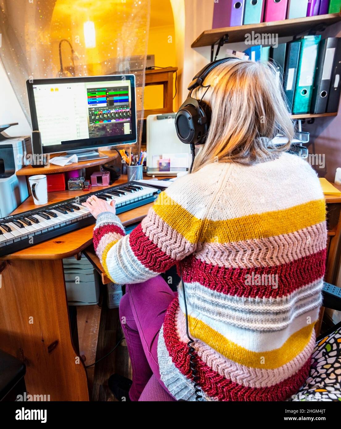 Music composing computer screen hi-res stock photography and images - Alamy