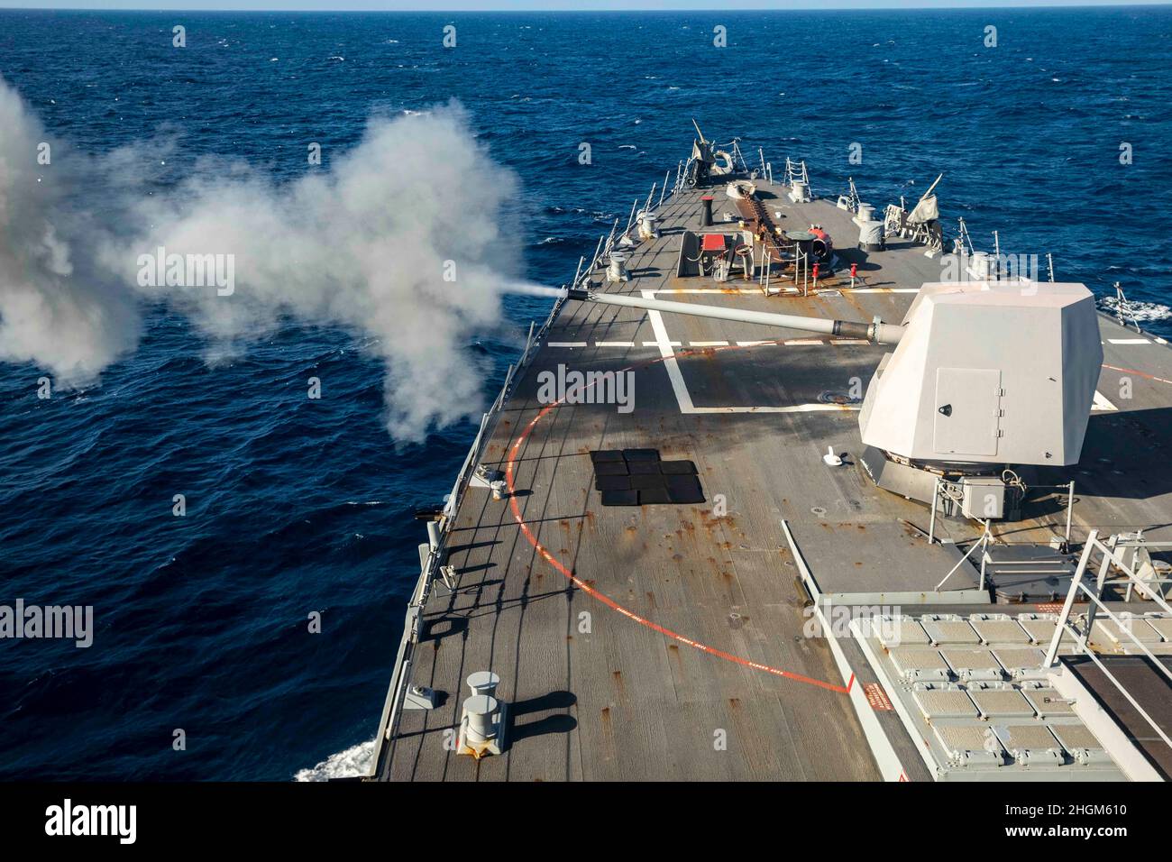 SOUTH CHINA SEA (Jan. 17, 2022) Arleigh Burke-class guided-missile ...