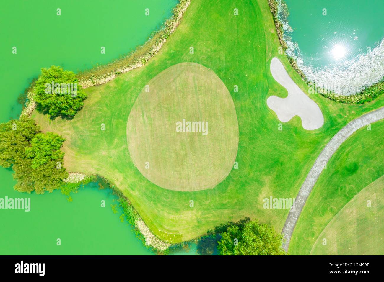 Golf club walkway hi-res stock photography and images - Alamy