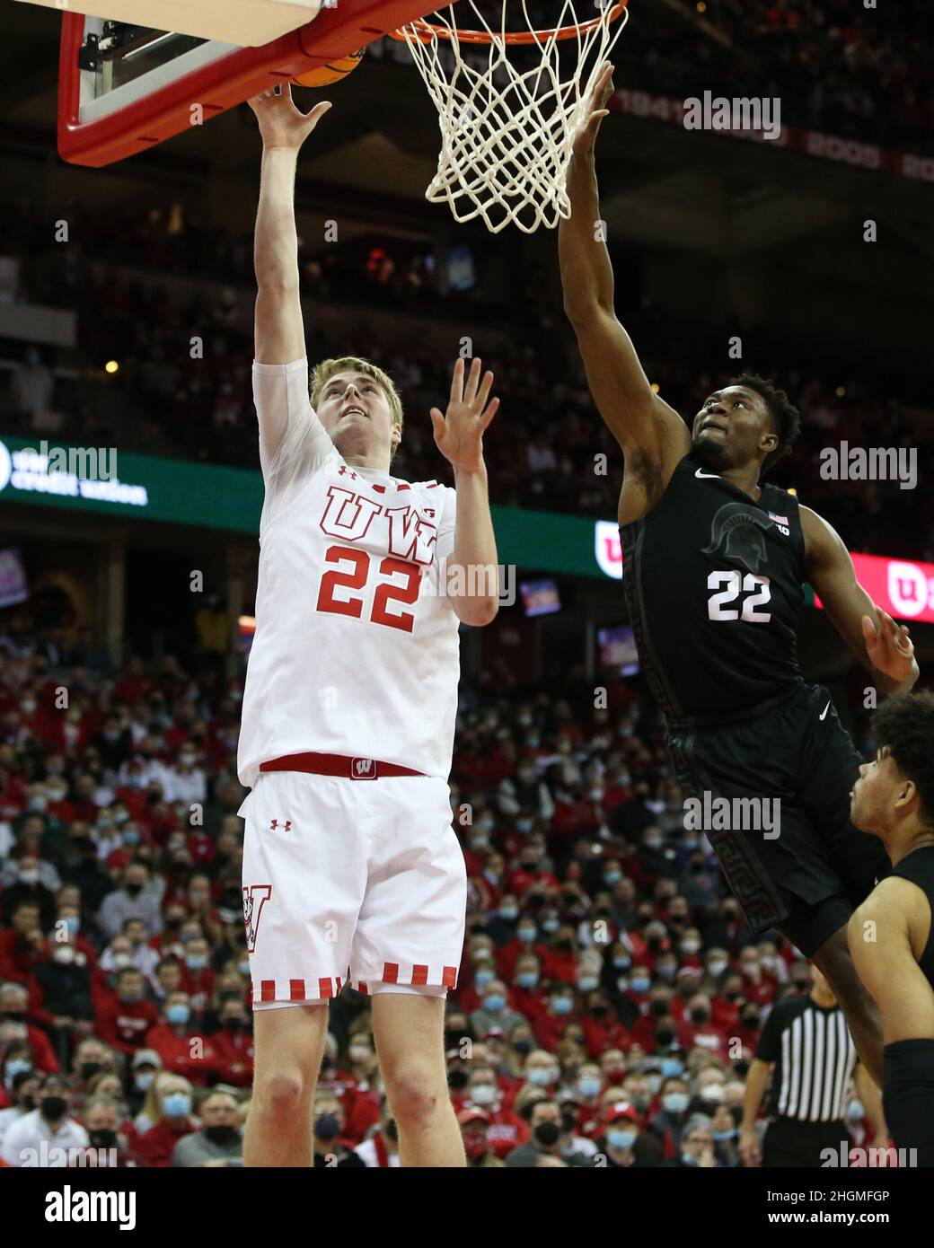 January 21, 2022: Wisconsin Badgers forward Steven Crowl (22) takes a ...
