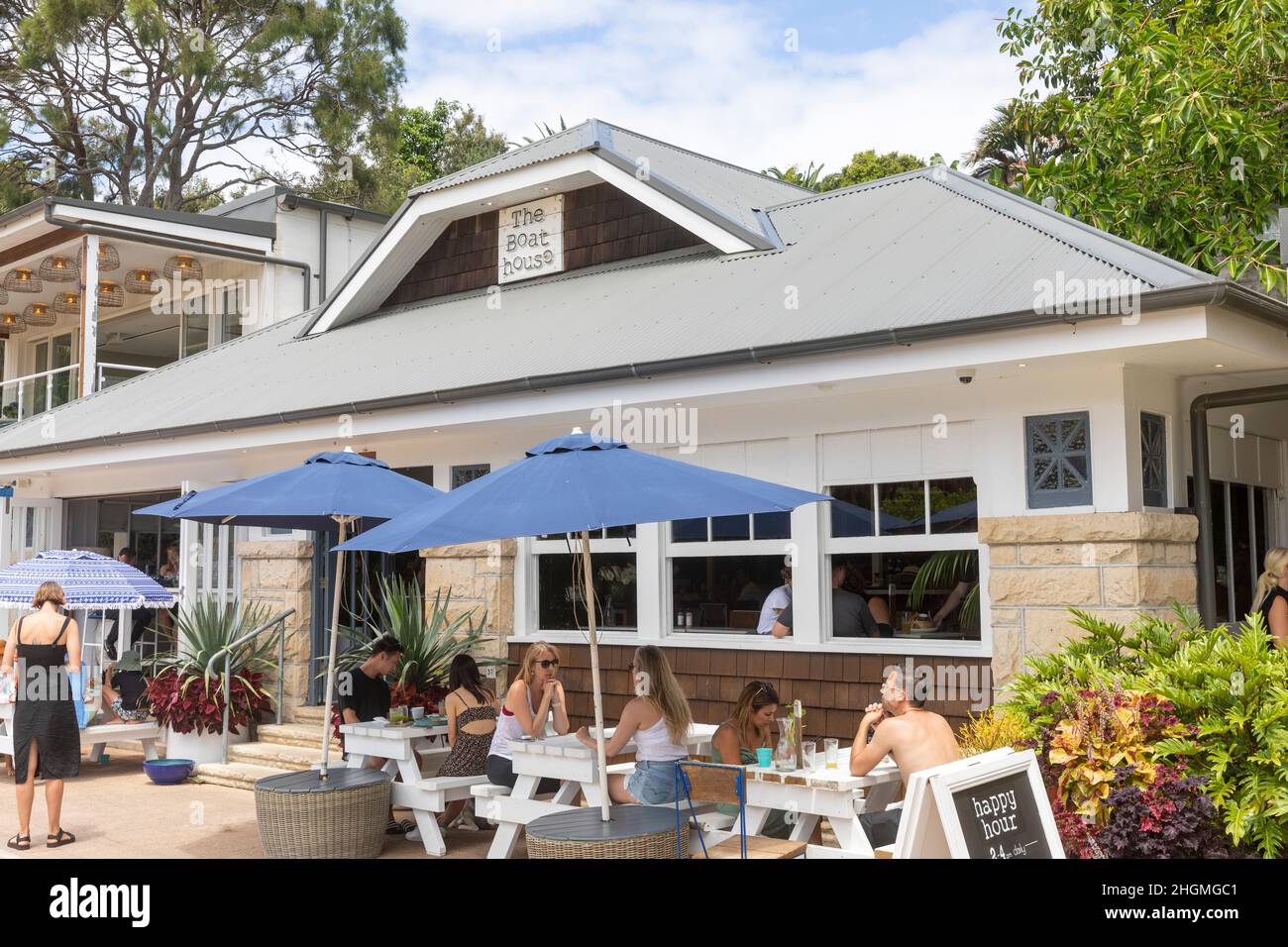Shelly Beach, the Boat House restaurant and cafe at Shelly Beach in ...