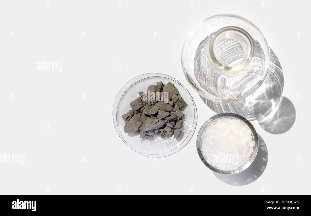 Aluminium powder in Chemical Watch Glass place next to Cetyl esters wax ...