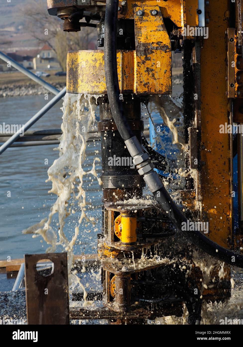 Pile drill hi-res stock photography and images - Alamy