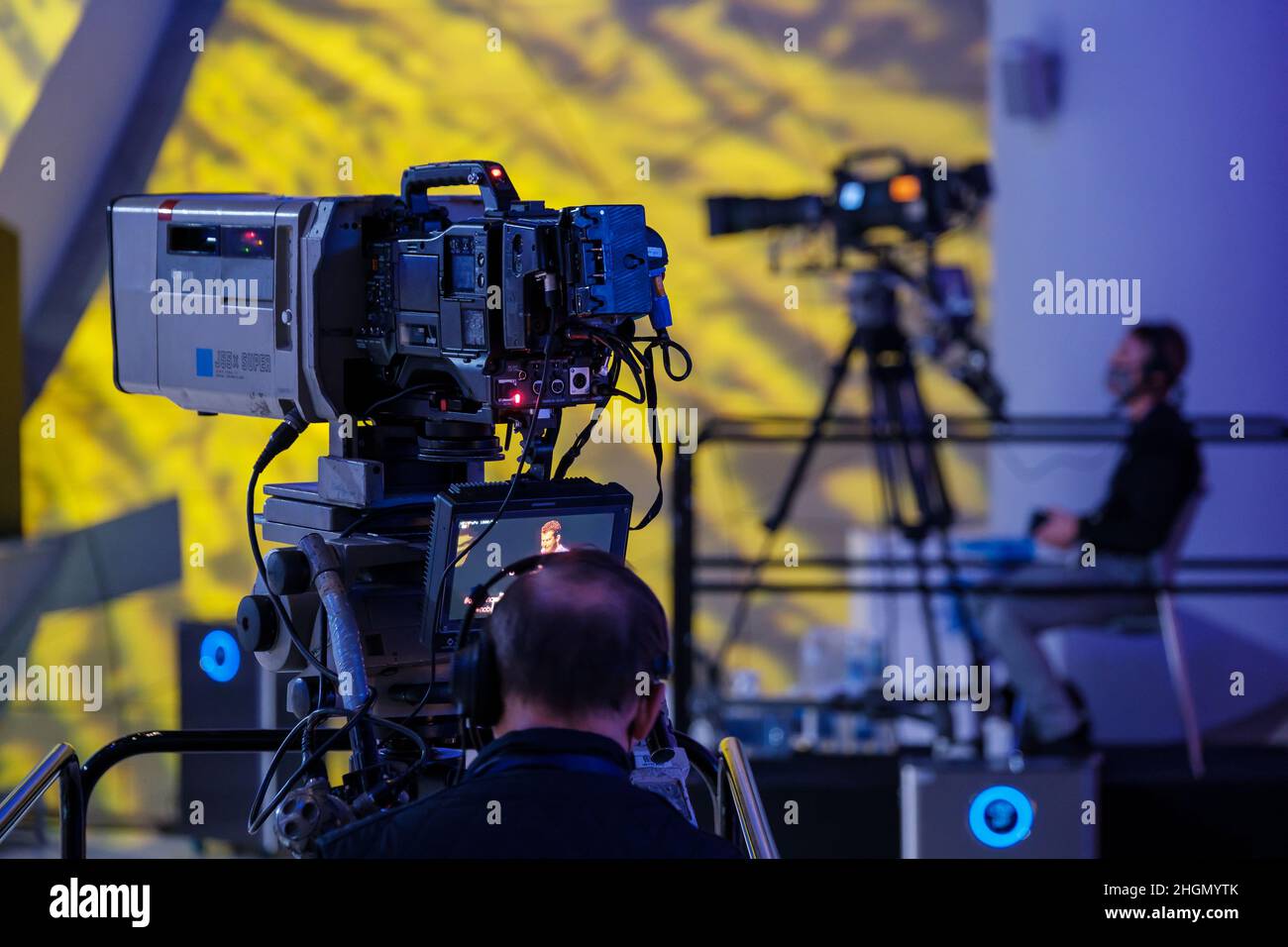 Man recording during event hi-res stock photography and images - Alamy