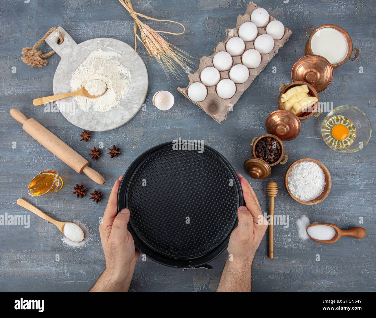 Cake preparation stage.Cake making stages. The process of making the ...