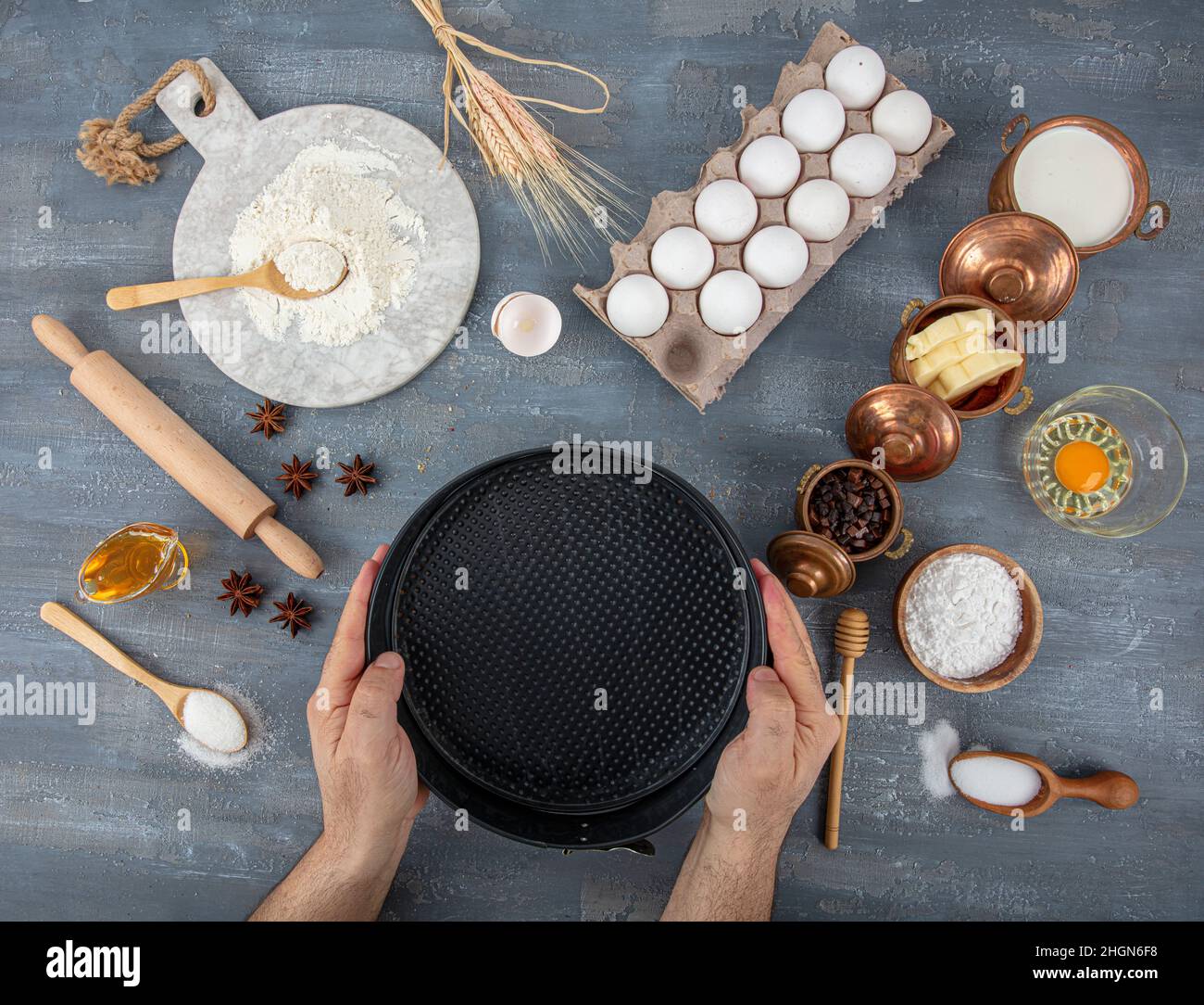 Cake preparation stage.Cake making stages. The process of making the ...