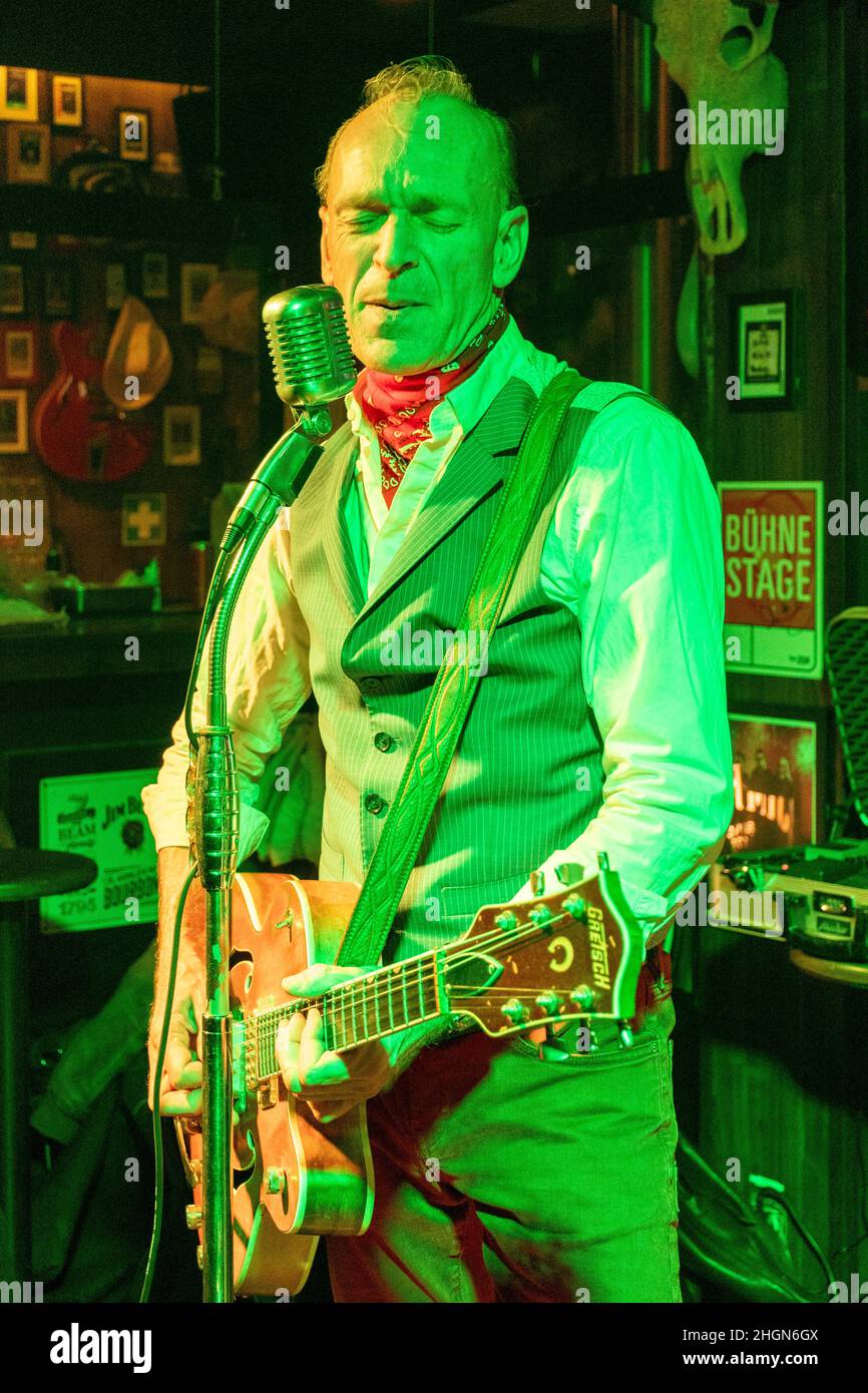 Biggs B Sonic, Rock'n'Roll/Rockabilly aus Kiel, Cowboy & Indianer ...