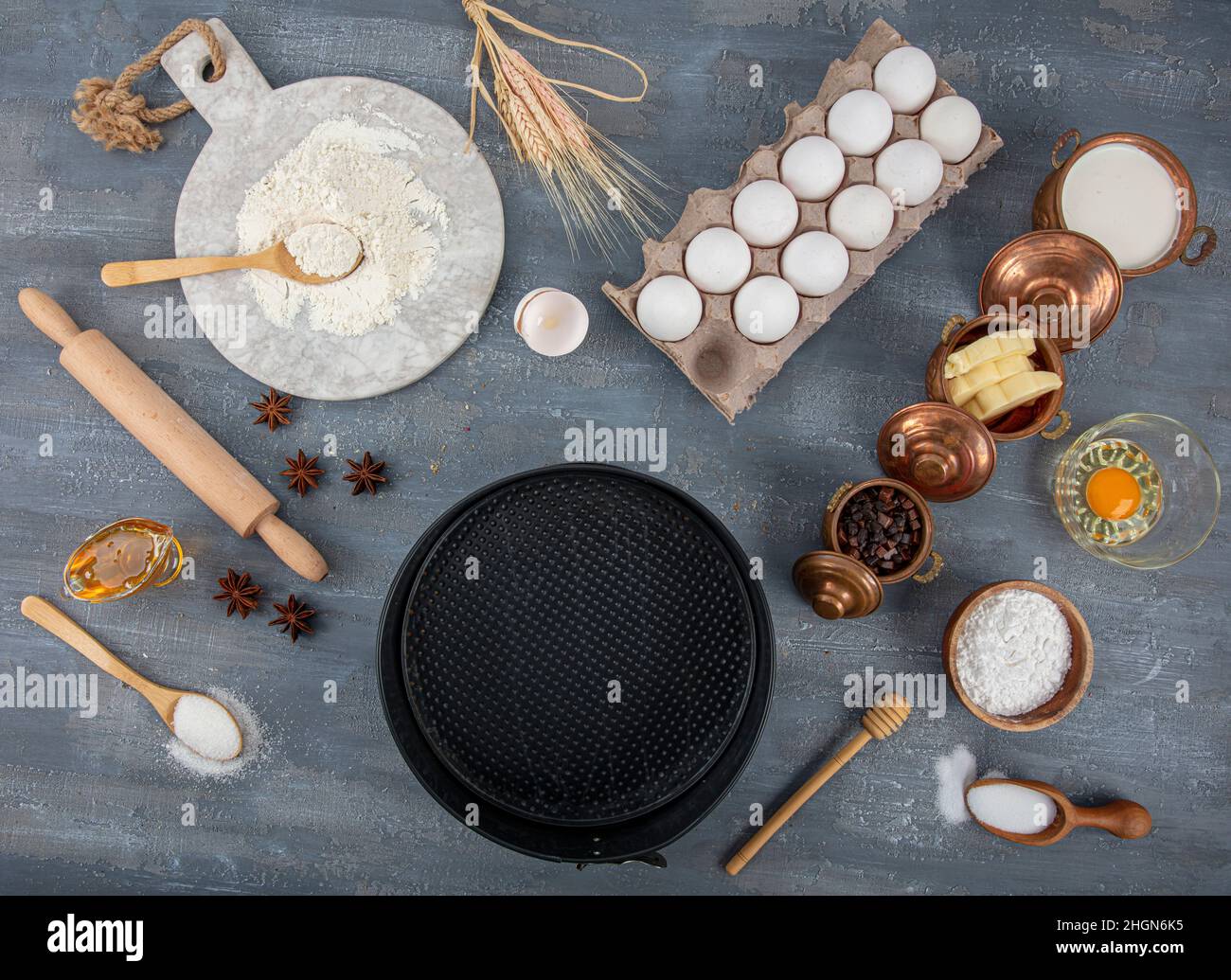 Cake preparation stage.Cake making stages. The process of making the ...